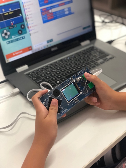 Creació d'un videojoc amb MakeCode Arcade | Ajuntament de Granollers